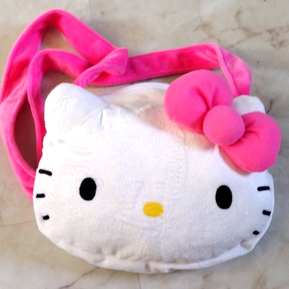 Hello Kitty | Accessories | Hello Kitty Crossbody Purse | Poshmark